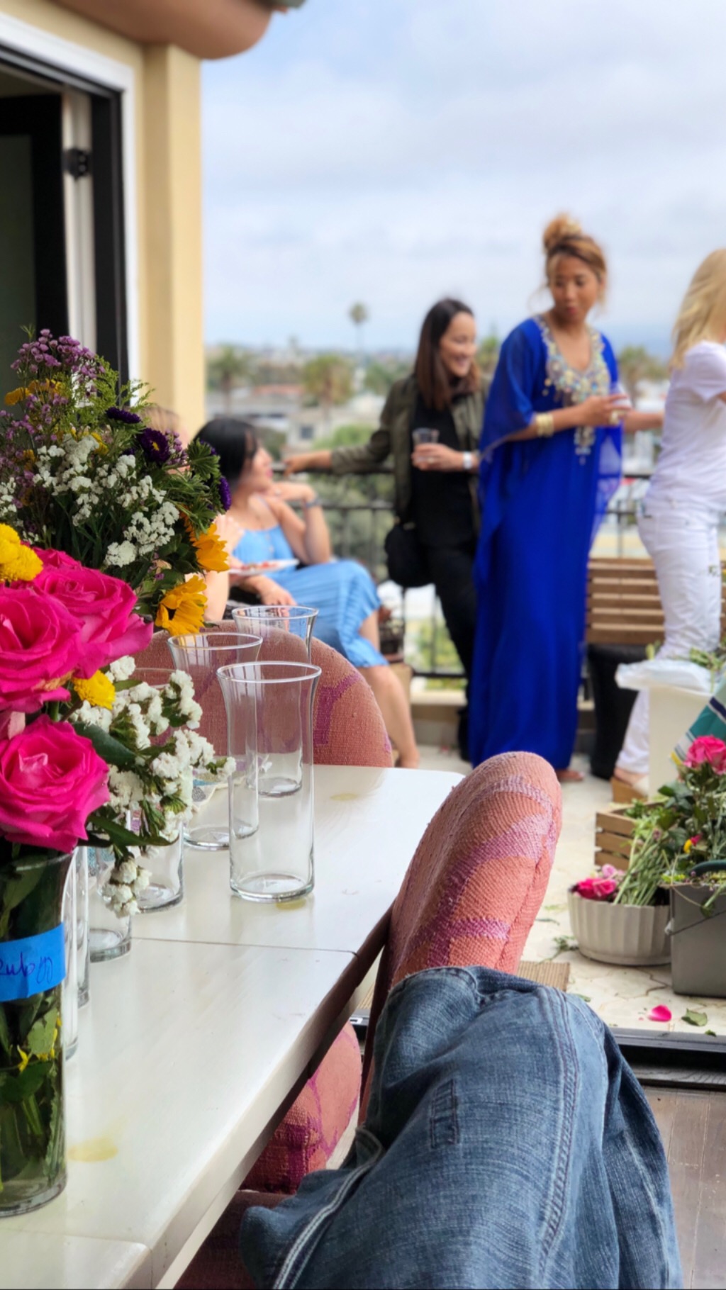 Treat your friends to a flower arranging party - Ounce of Salt