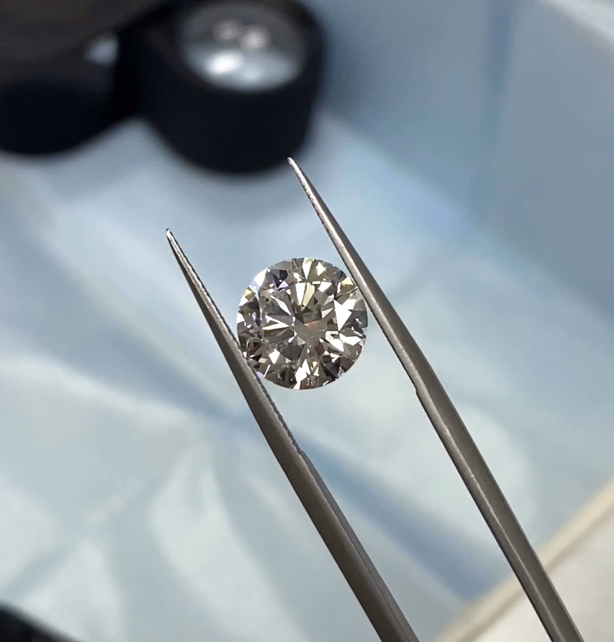 Are You Sure Your Diamonds are Real? - Ounce of Salt