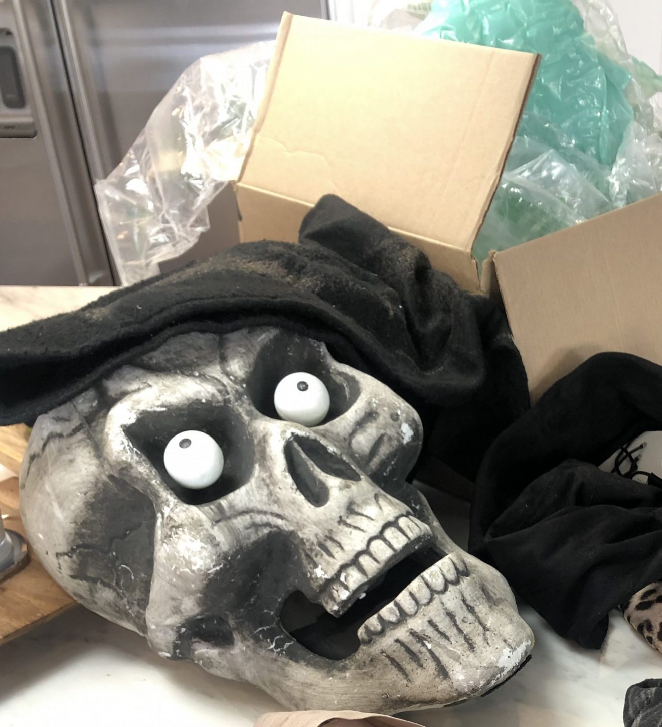 DIY Head in a Box Illusion Costume - Ounce of Salt